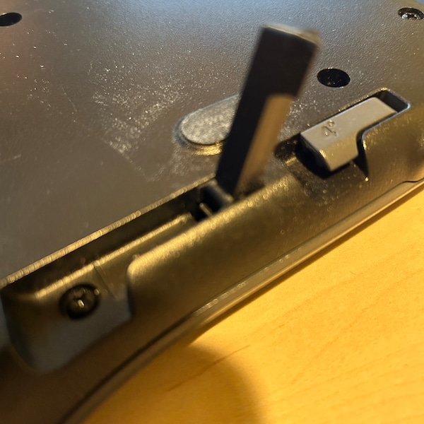 Logitech MK700 / MK710 Keyboard Spare Replacement Tilt / Foot / Stand ...