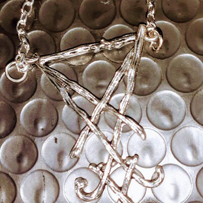 The Lucifer Satanic Movie Theme Chain Necklace Unisex Jewellery Fashion ...
