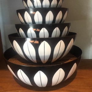 Guidecraft Community Helpers and Families Vintage Wood Painted Figures ...