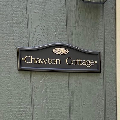 Traditional House Name House Sign, Hand-painted Dog Labrador Sculpture ...