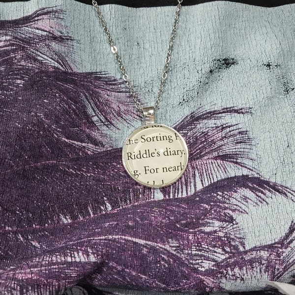 Stay Gold Ponyboy 20mm Pendant Necklace Made With the Outsiders Book ...