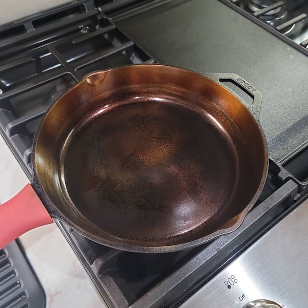 Polished Smooth Lodge Cast Iron Pan - Etsy