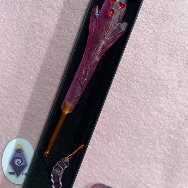 Resin Crochet Hooks | Drip Paint | Handcrafted Transparent Hooks With ...