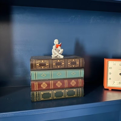 Resin Read a Book Figure Desk Decoration - Etsy