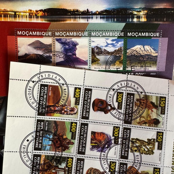 World Stamps Pack of 2000, off Paper Mixed Selection Vintage to Modern ...
