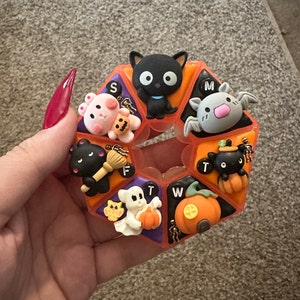 7 Day Pill Organizer 'funny Spooky Creepy Moment' Pill - Etsy