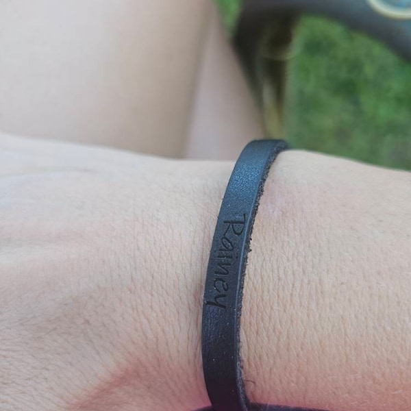 Personalized Leather Bracelets Custom Leather Bracelets Engraved ...