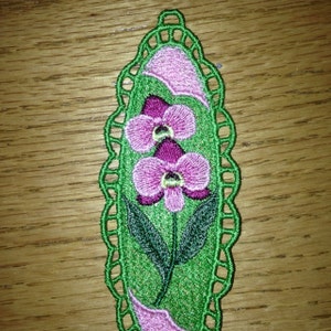 FSL Floral Bookmark Machine Embroidery Design Ornament Free Standing ...