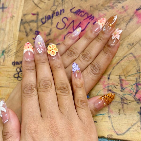 Ducky Delight Pool, Pool Party Fingernails, Yellow Rubber Duck Nails ...