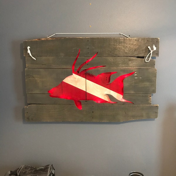 Hogfish Dive Flag Reclaimed Wood Pallet Wood Sign Recycled Wood ...