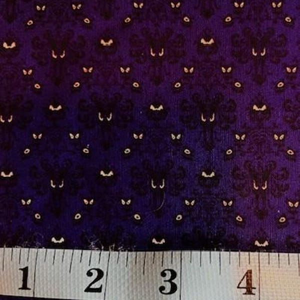 Disney Villains Fabric 100% Cotton Fabric Fat Quarters Tumbler Cuts ...