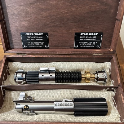 Wooden DOUBLE Lightsaber Box customizable - Etsy