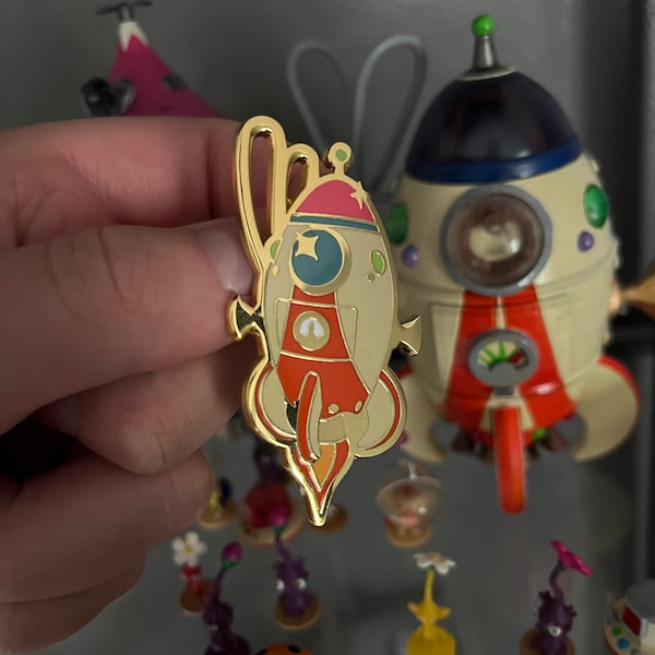 Pikmin 4 - Glow Pikmin Hard Enamel Pin - 1.25 Inches - Etsy