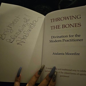 Throwing the Bones Book & Kit 129 Pgs and 15 Pc Learn to Throw the ...