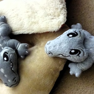 ITH Blue Dragon Sea Slug Plush Embroidery Pattern Adorable Blue ...