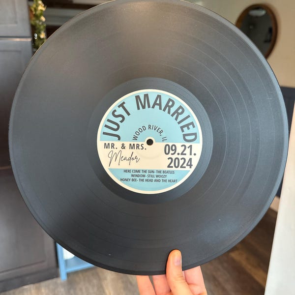 Just Married | Wedding Vinyl Record Sticker for Guest Book ...