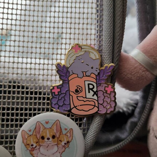 Pill Bottle Cat Pin V2 - Etsy