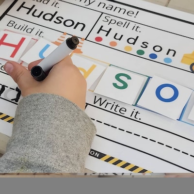 For Classroom Use. Dry Erase Name Mat, Learn to Spell and Write Name ...