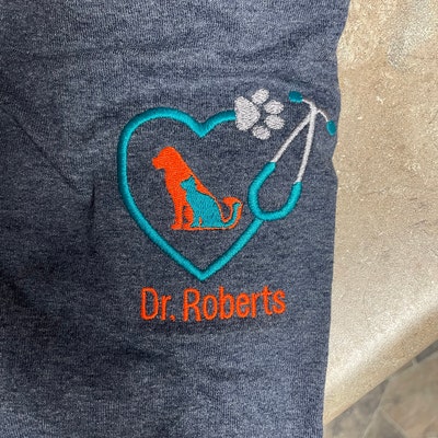 Full Zip Vet Tech Jacket With Sleeve, Vet Assistant Hoodie With Pockets ...