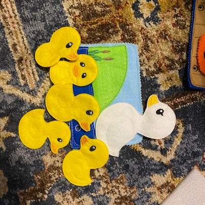 5 Little Ducks Felt Quiet Book Toddler Page and Flannel Board Play Set ...