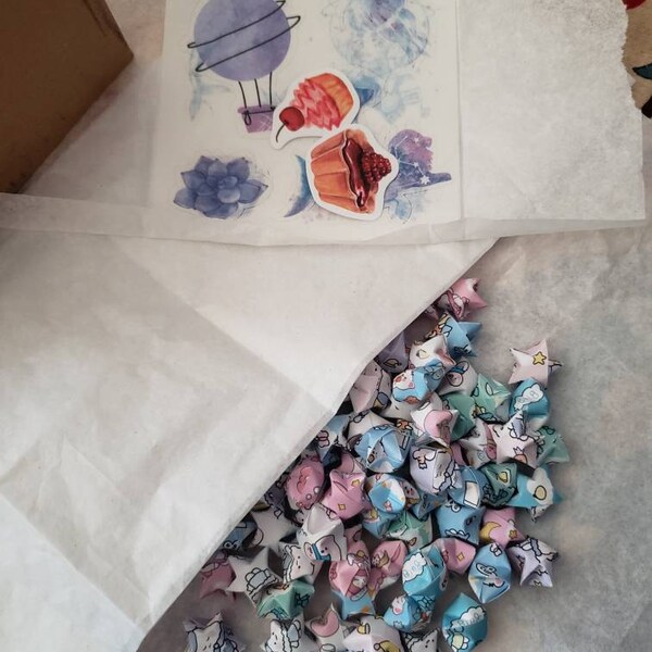 Galaxy Motivational Quote Box Frame With Origami Stars, Japanese Lucky ...