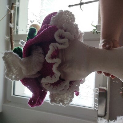 Twisted Daffodil Flower Crochet Hat Pattern. Digital Download Pdf - Etsy