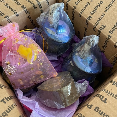 Hamlet Cauldron Bath Bomb - Etsy