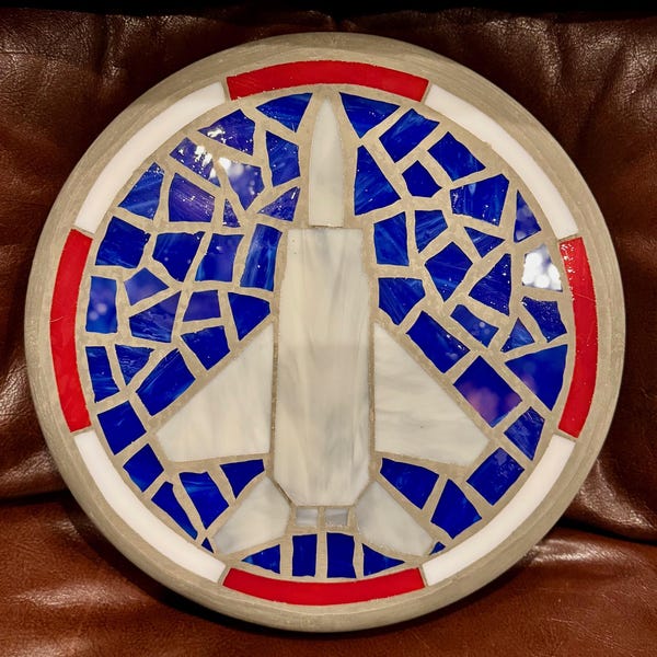 Peaceful Pink Lotus Bloom Stepping Stone, 11 1/2 Inch Round Stepping ...