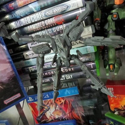 Moving Fortress 100mm Poseable Set, Appleseed's Urban Defense Mech ...