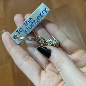 TV Show Keychains Doctor Who Keychain Set - Clara & The 11th Doctor ...