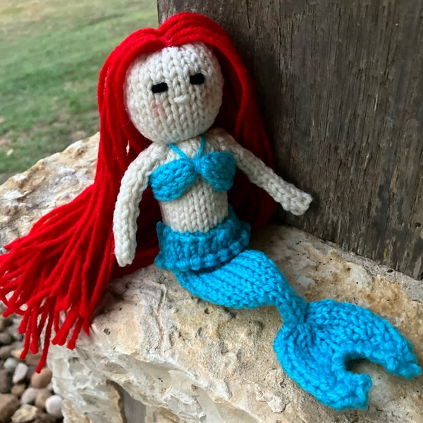 Loom Knitting PATTERNS Knit Dolls Toys Amigurumi - the Cupcake Skirt Knit Doll Pattern on 24 Peg ...