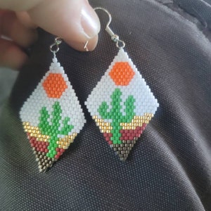 Daisy Ladybug Brick Stitch Fringe Earring Pattern, Seed Bead Earring ...