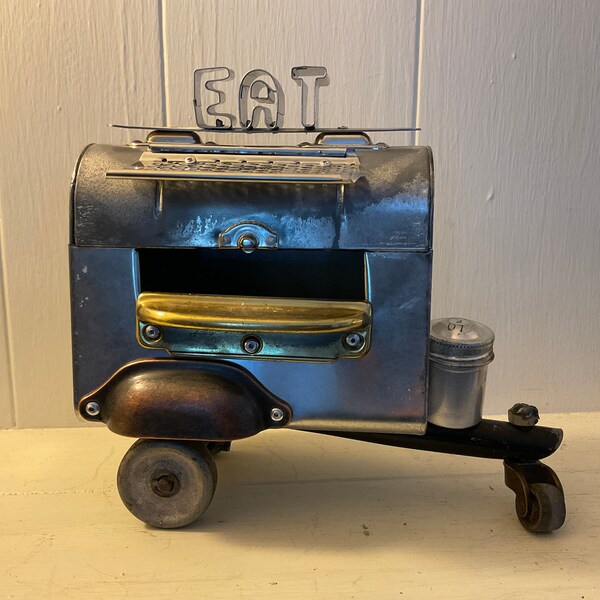 Tiny Tea Bots Made From Tiny Tea Tins Junk Robot Tea Lovers Gift - Etsy