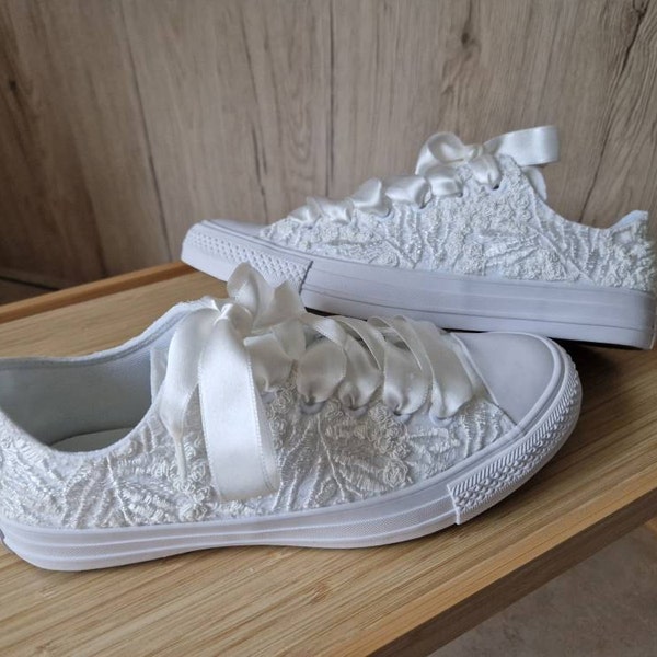 SALE Wedding Converse Bride, Custom Converse Shoes for Bride ...