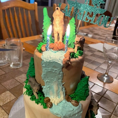 Custom Wolf Cake Topper, Howling Wolf Moon Cake Topper, Wolf Party ...