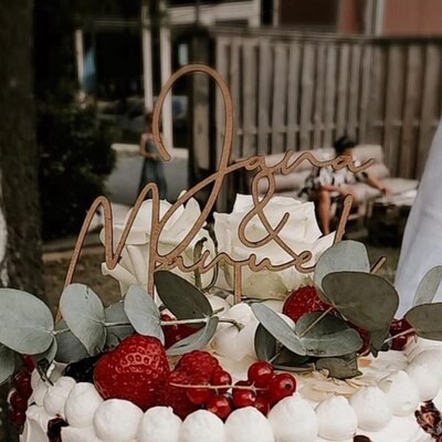 Personalized Cake Topper, Custom Names Cake Topper, Mr and Mrs Cake ...