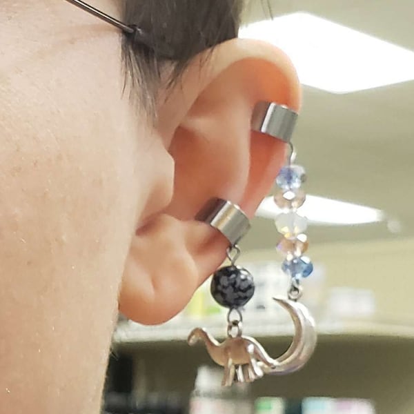 D20 Mini Dice Ear Cuff | Geek Earrings | Dnd Jewelry | Gift for Her ...