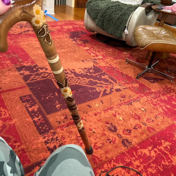 Walking Cane for Ladies Chamomile Flower, Hand-carved Pretty Cane With ...