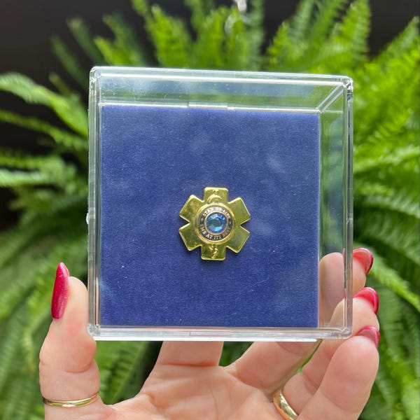 Protective Enamel Pin Display - 3 Inch Square - Etsy