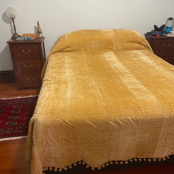 Gold Velvet Quilt, Velvet Comforter, Queen Quilt, Gold King Size Quilt ...
