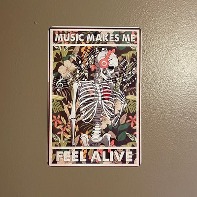 Music Makes Me Feel Alive Skeleton With Headphones Deadhead - Etsy