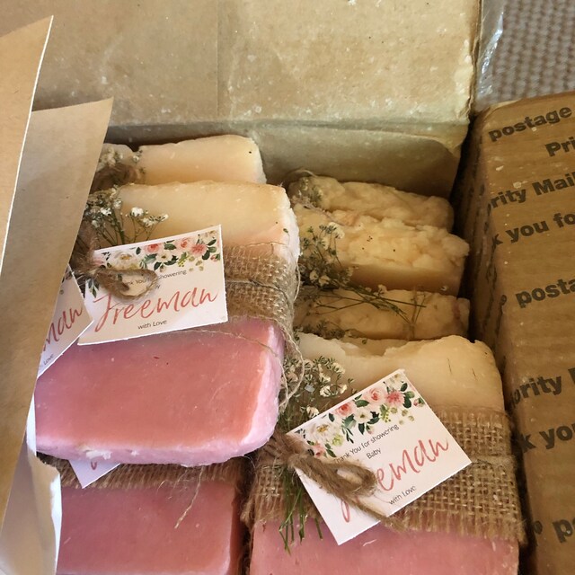 Handmade Natural Soap for every occasion by LaBarraSoapshop