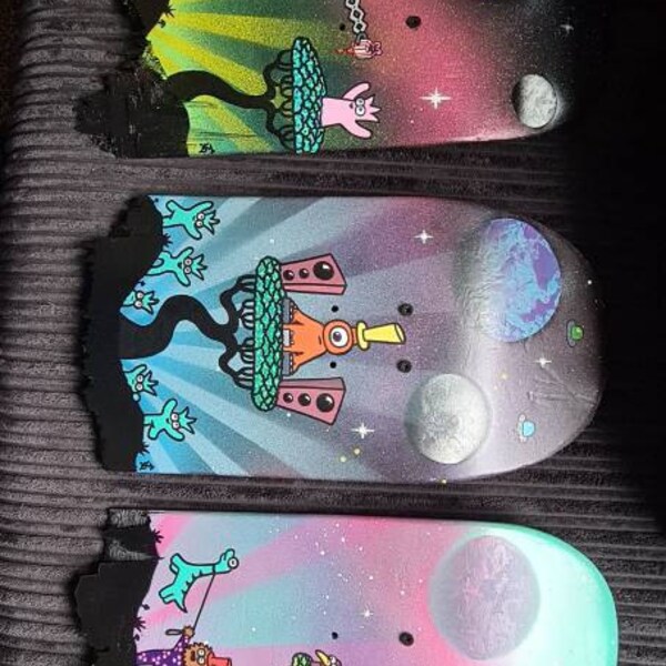 Alien Paint - No.8 - Spraypaint Can Sculpture - Graffiti, Spray, Paint ...