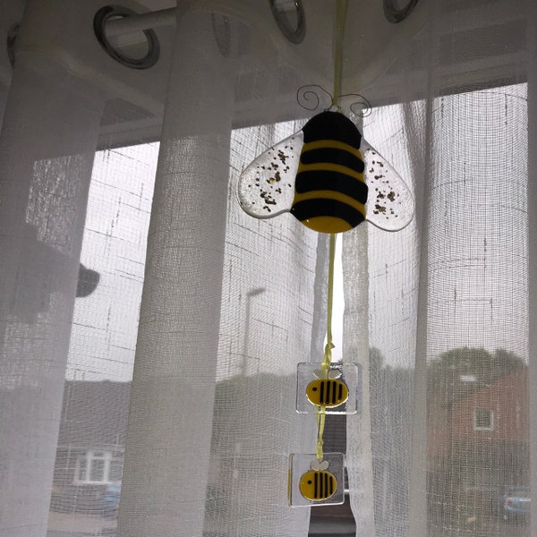 Bumble Bee Glass Keying, Bee Pendant, Fused Glass, Necklace Jewellery ...