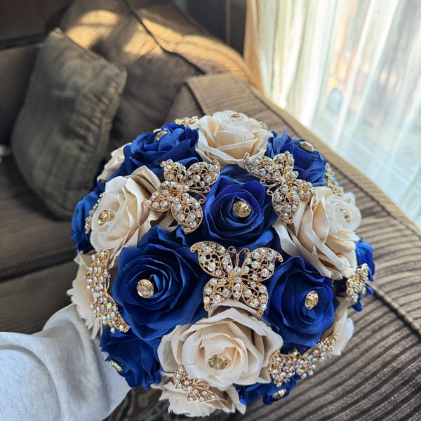 Navy/ Champagne Quinceañera Ramos, Bouquet, Navy Blue and Champagne ...