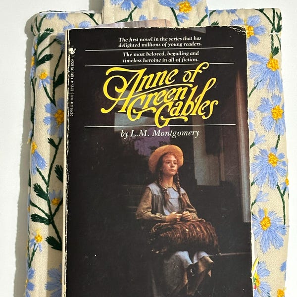 Blue Beige Daisy Embroidered Book Sleeve, Kindle Sleeve, Ereader Cover ...