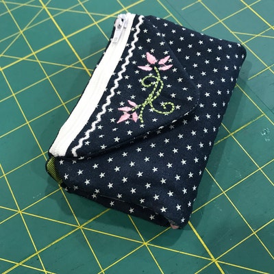 ITH WALLET Machine Embroidery Design Purse With 3 Zipper Pockets File ...