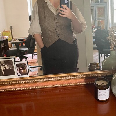 Patrón de costura Gilbert V-neck Buttoned Vest / Patrón de chaleco para ...