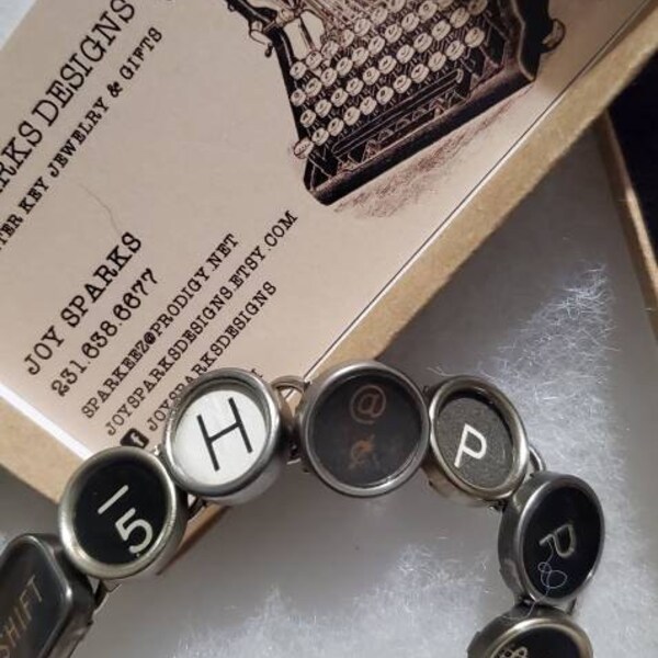 Retro Chic: Custom Initials on Vintage Typewriter Key Ring – Upcycled ...