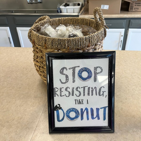Donut Resist Please Take One Party Sign | Police Wedding Table ...